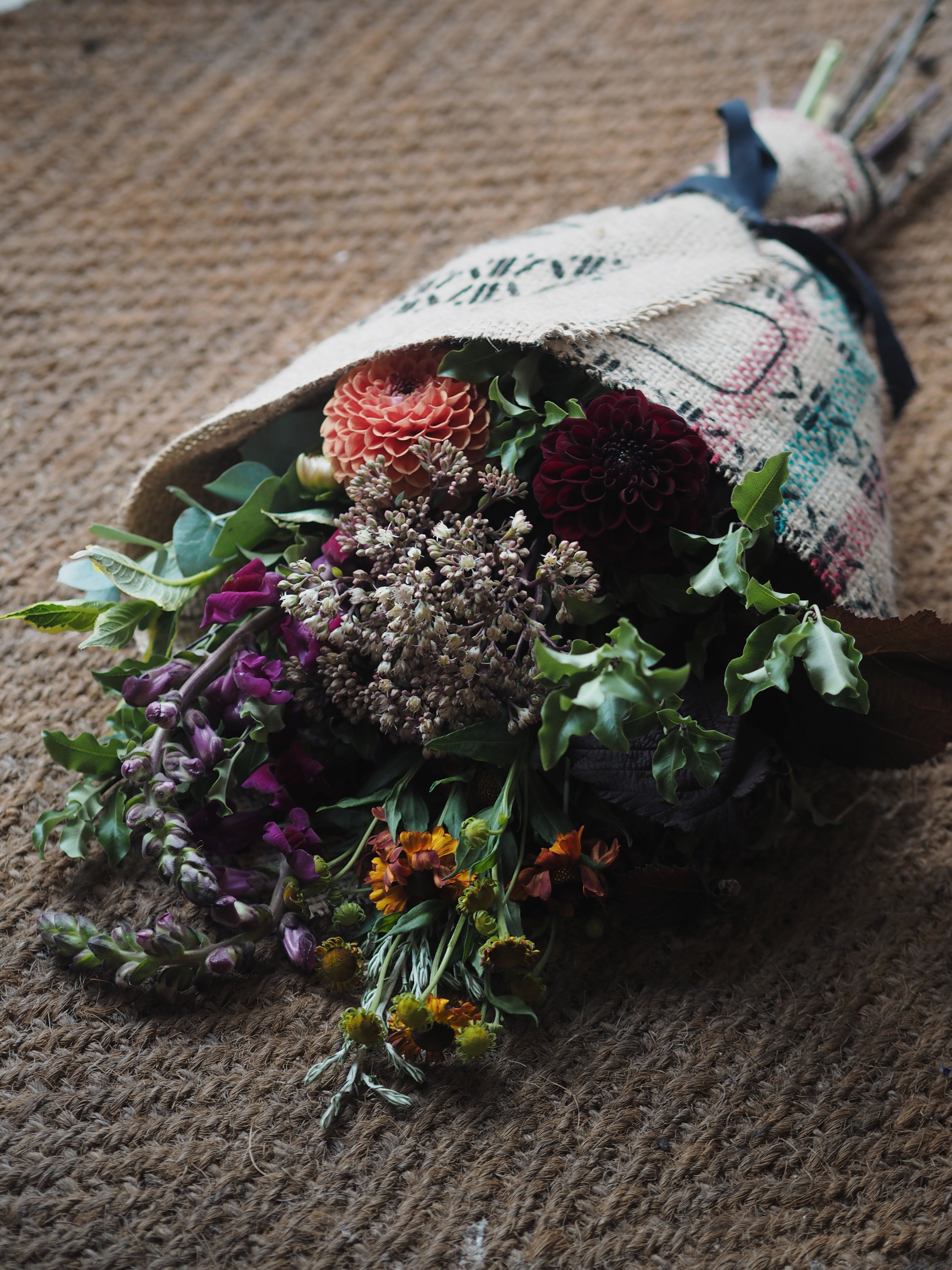 Hessian Wrap | BRAMBLE & WILD