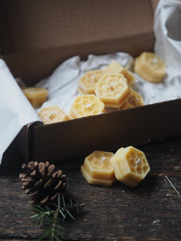 Beeswax Honeycomb Tea Lights | BRAMBLE & WILD