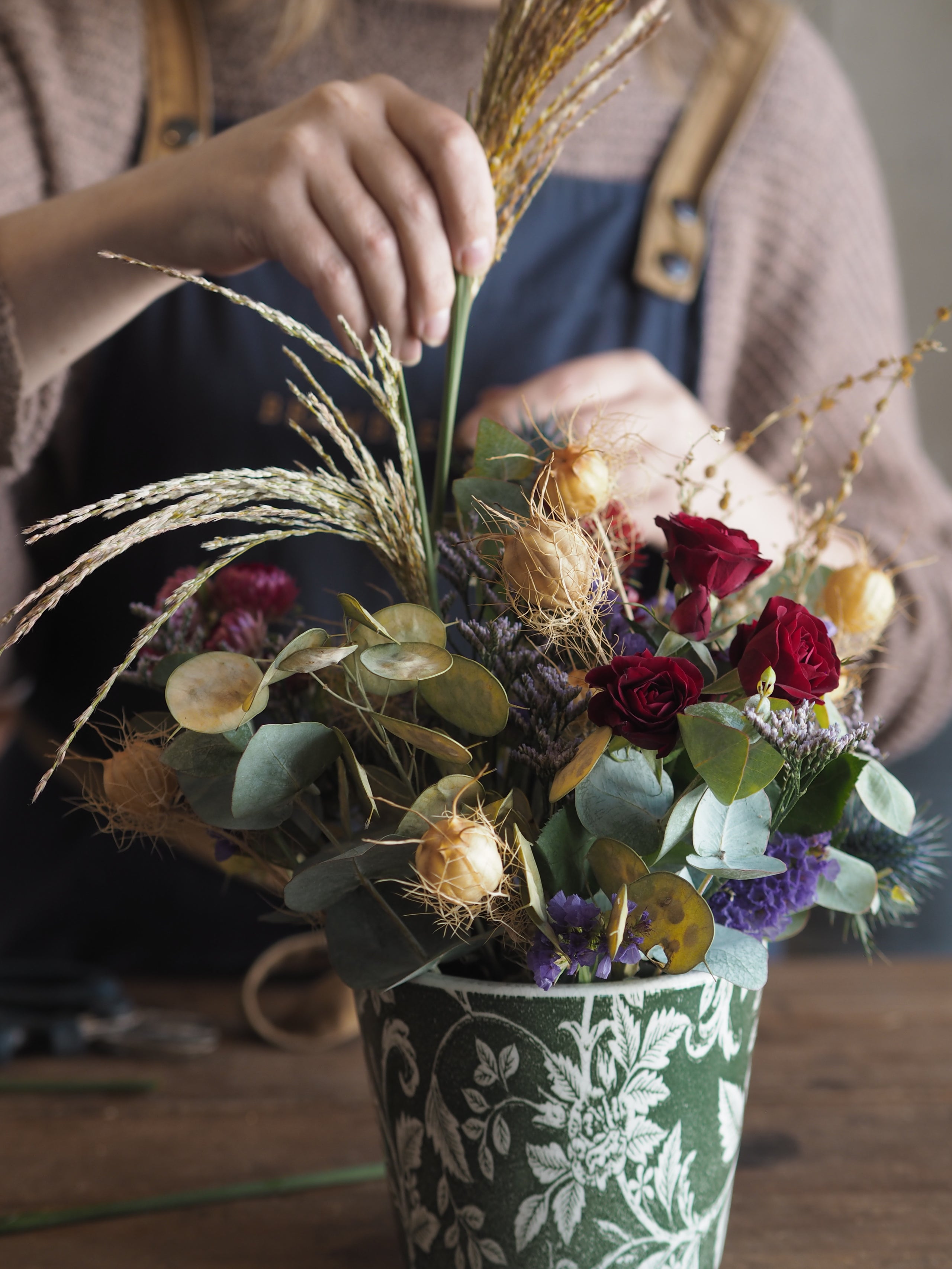 Dried Flower Dutch Pot Arrangement Workshop 7/6 | BRAMBLE & WILD